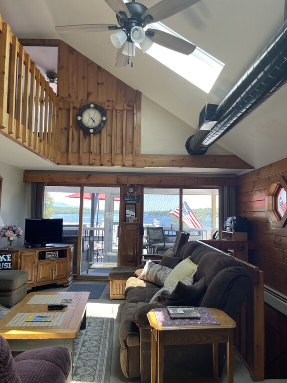 Weirs Beach - Prime Location!!! - Ellacoya State Park, Gilford