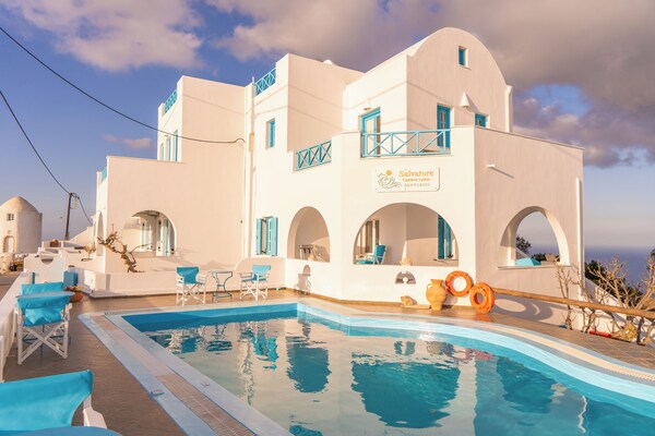 Salvatore Caldera Suites - Santorini