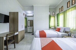 Quarto Twin Deluxe | Secretária, Wi-fi grátis, roupa de cama fornecida