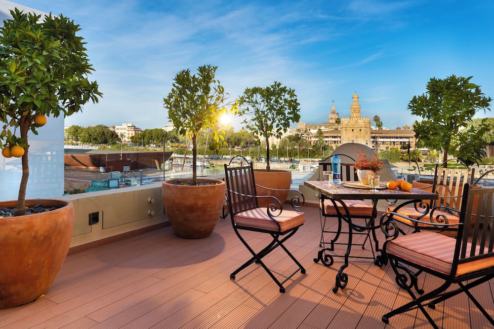 Casa De Triana Luxury Suites By Casa Del Poeta - Seville