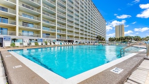 Apartamento em Condomínio Fechado, 1 cama king-size e sofá-cama (The Summit 620) | Piscina
