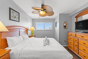 Apartamento em Condomínio Fechado, 1 cama king-size e sofá-cama (The Summit 610) | 1 quarto, ferro/tábua de engomar, roupa de cama fornecida 