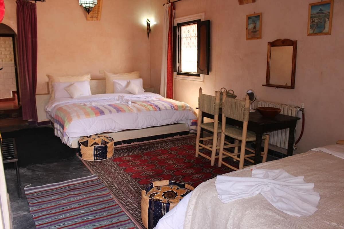 Quarto triplo | Wi-Fi de cortesia, roupa de cama