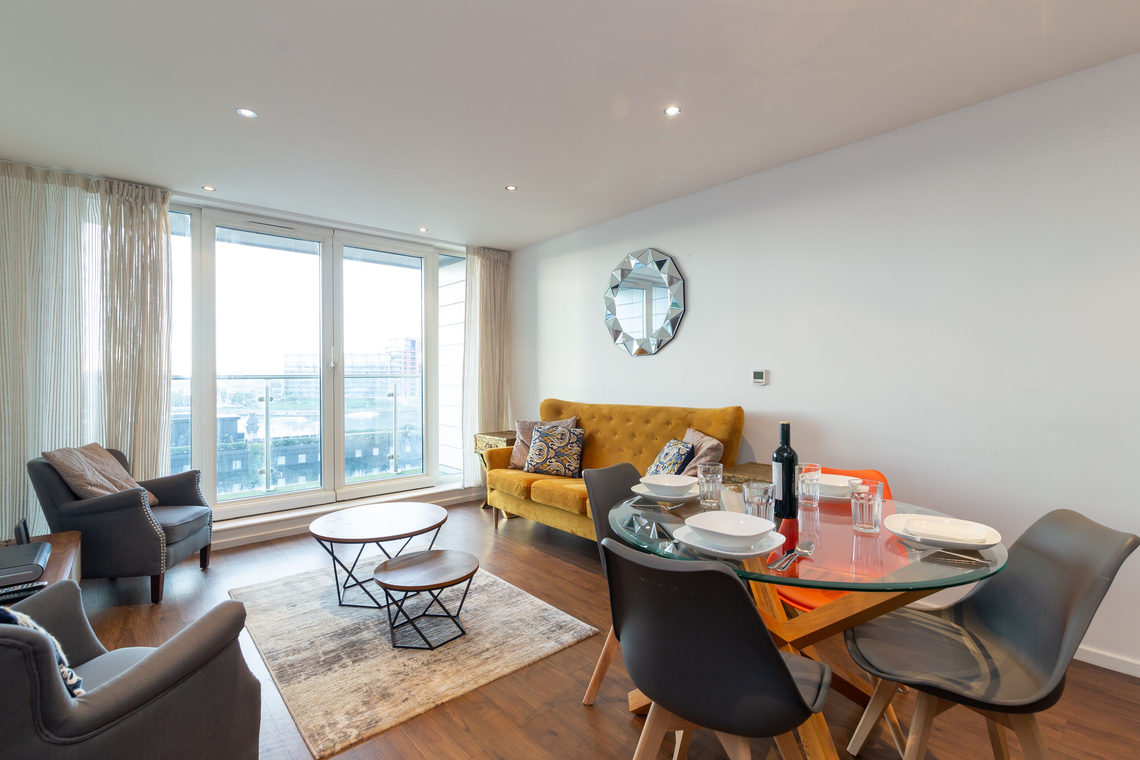 Kenny Apartment | Excel Centre | O2 Arena - Ilford