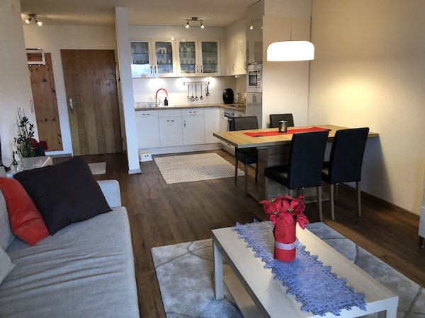 Ferienwohnung Für 4 (5) Personen .Balkon Mit Möbeln, Inkl. Garagenplatz <Br> - Disentis