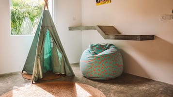Quarto família | Roupas de cama premium, frigobar, cofres nos quartos, Wi-Fi de cortesia