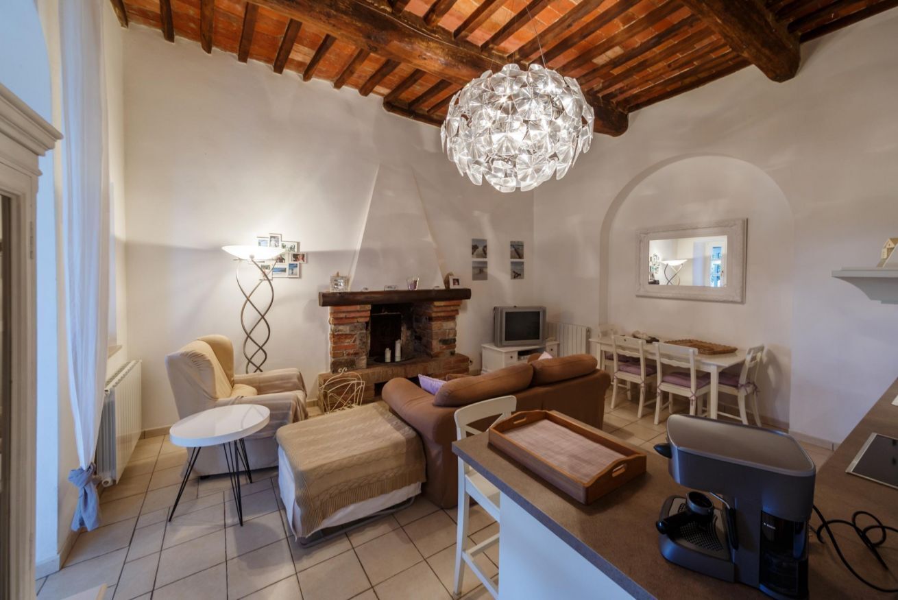 Elegante Apartamento Con Terraza Panorámica Y Jardín A Pocos Minutos Del Mar. - Suvereto