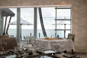 5 restaurantes, é servido café da manhã