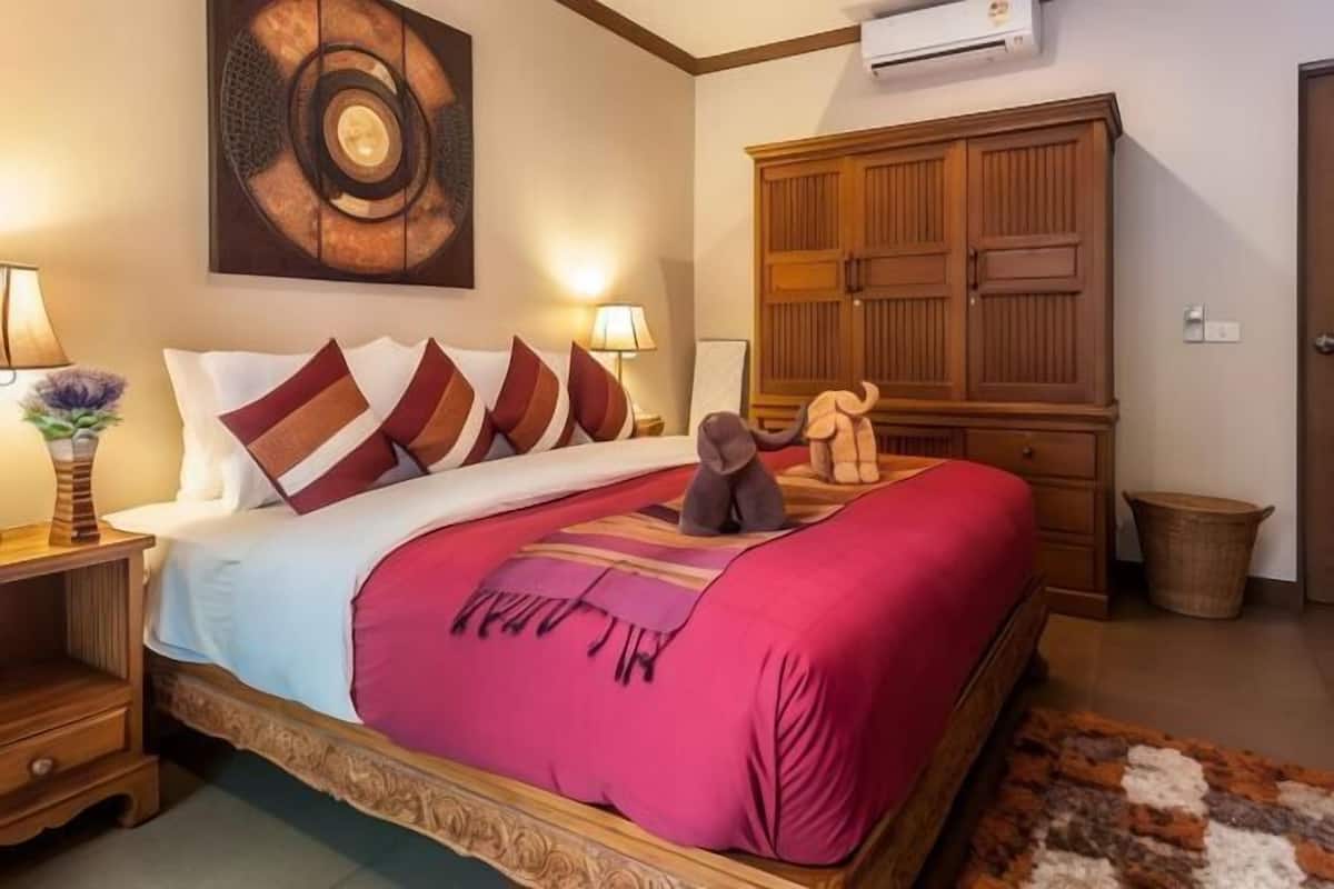 1 quarto, roupa de alta qualidade, cofre no quarto