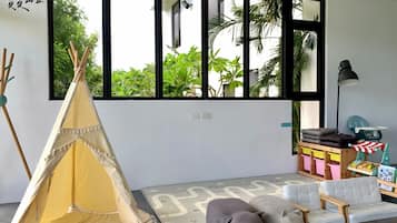 Área de recreio para crianças (coberta)