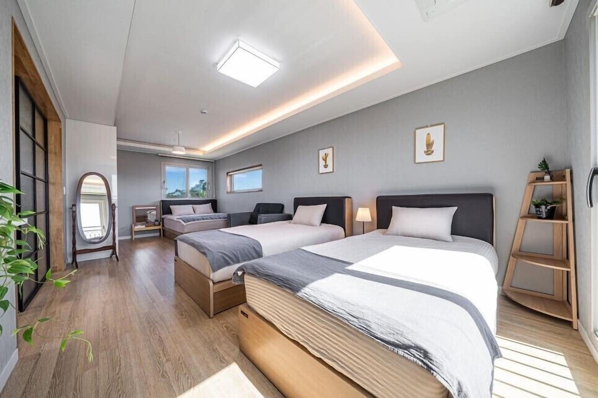 Quarto família | 1 quarto, individualmente decorados, quartos à prova de som