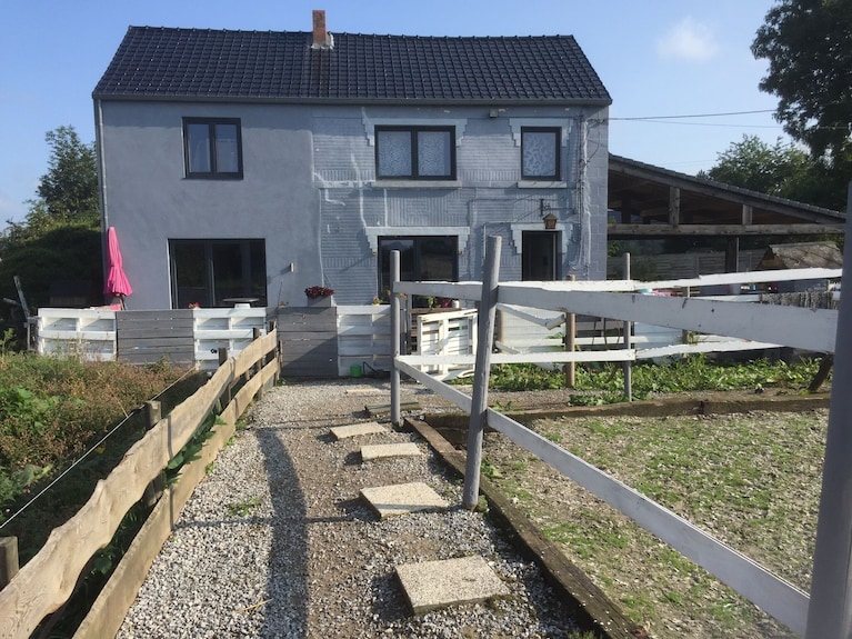 La Petite Maison Dans La Prairie - Nivelles