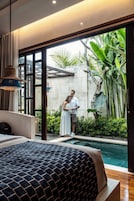 Roupa hipoalergénica, minibar, cofre no quarto, secretária