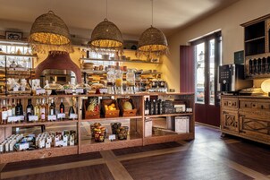 Pequeno-almoço tipo buffet diário (20 EUR por pessoa) 