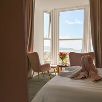 Room 7 - Double En-suite Seaview Room