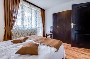 1 quarto, ferro/tábua de engomar, Wi-fi grátis, roupa de cama fornecida 