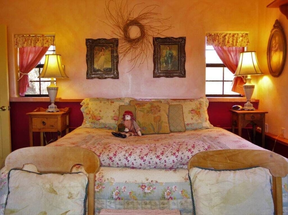 Creek Cottage - Prescott Cabin Rentals - Arizona