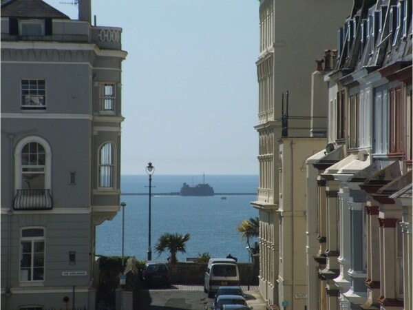 Lamplighter Guesthouse - Plymouth