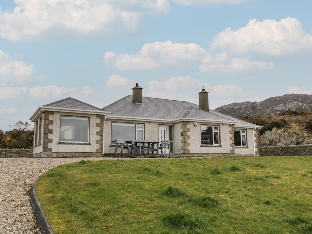 Ranny Roe - County Donegal