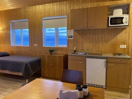 Cabana | Cozinha americana privada | Geladeira, micro-ondas, cooktop, chaleira elétrica