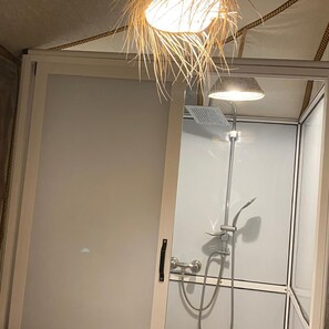 Edredons de pluma, camas Select Comfort, individualmente decorados