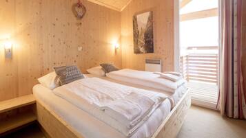 Chalé | 4 quartos, com mobília individualizada, roupa de cama fornecida