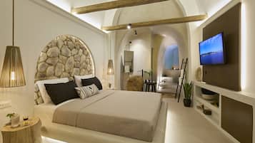 Cofres nos quartos, ferros/tábuas de passar roupa, berços grátis