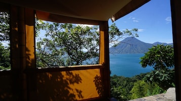 Tenda Deluxe, casa de banho privativa, vista para o lago | Camas de colchão viscoelástico, Wi-fi grátis, roupa de cama fornecida