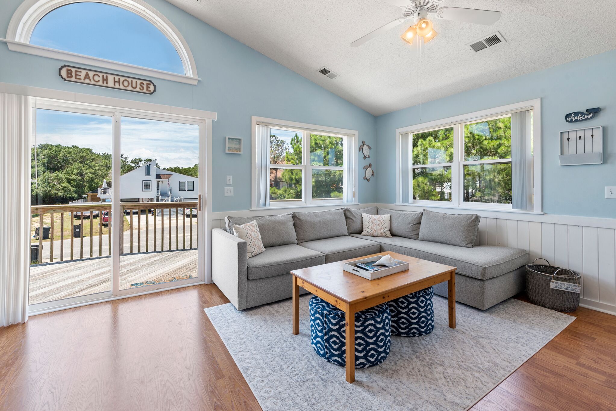 The Coconut Cottage: 3-bedroom Soundside Cottage, Short Stays Anytime! - Kill Devil Hills, NC