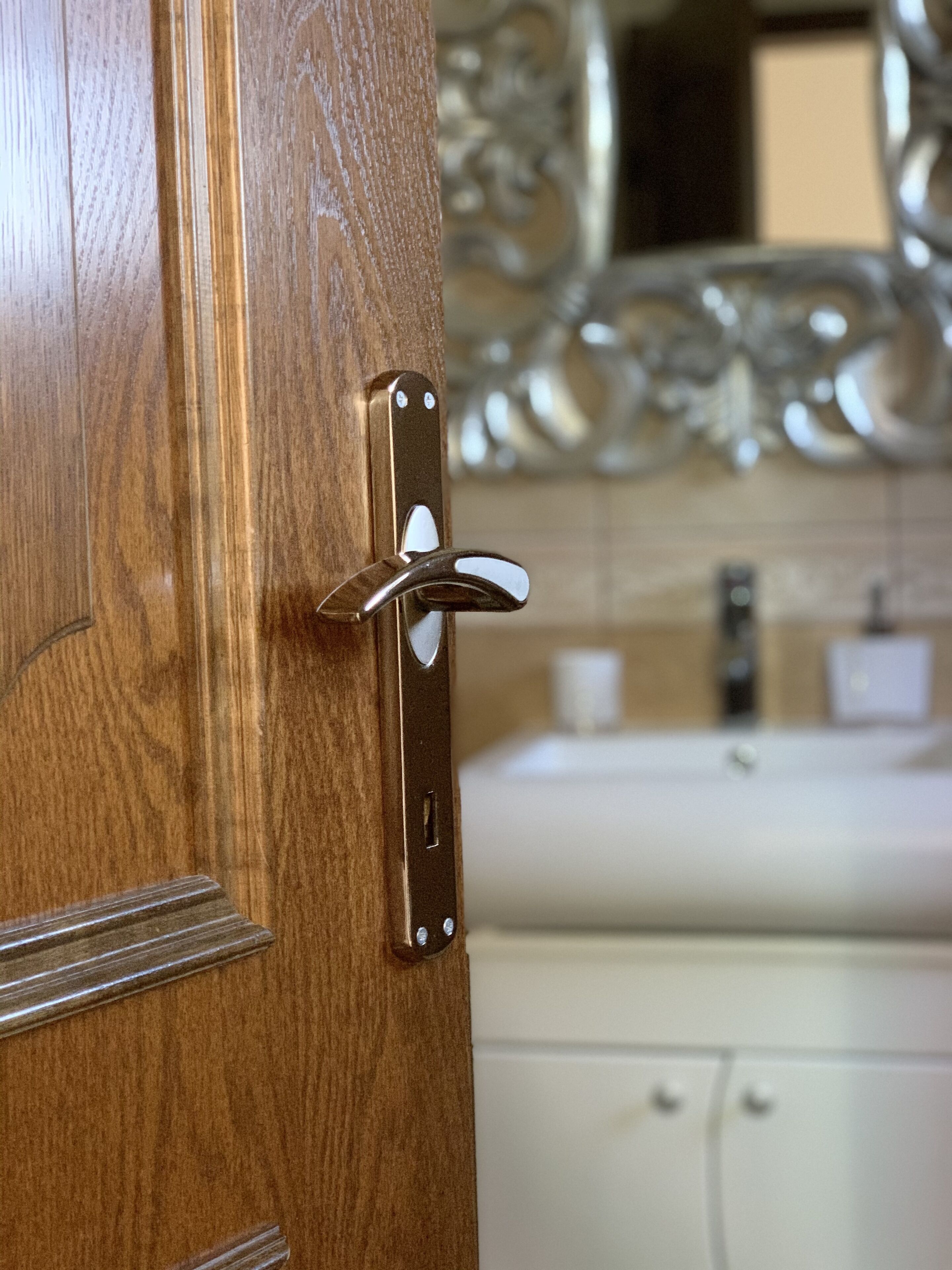 Magnífica Villa Con Una Gran Terraza Y Un Gran Giro. - Skopje