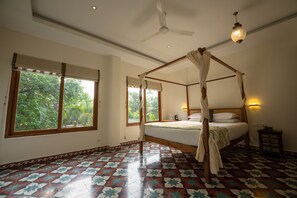 Quarto, 2 quartos (Malabar Colony) | Roupa de alta qualidade, cofre no quarto, com mobília individualizada 