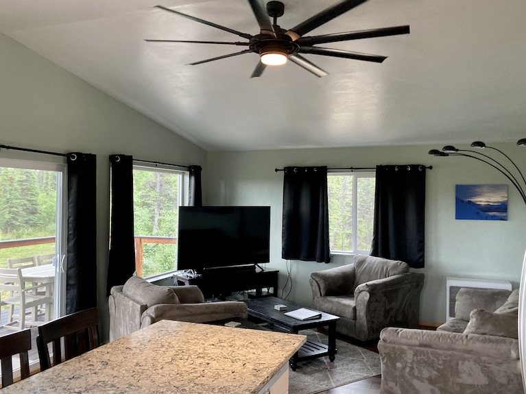 Now Taking Reservations For 2026-2027 Season At\n" The Cottage At Dry Creek" #1 - 阿拉斯加州