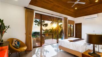 4-Bedroom Villa with Private Pool | 4 quartos, cofre no quarto, com decoração personalizada