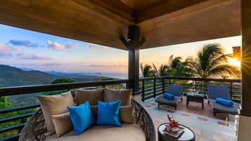 4-Bedroom Villa with Private Pool | Terraço/pátio interior