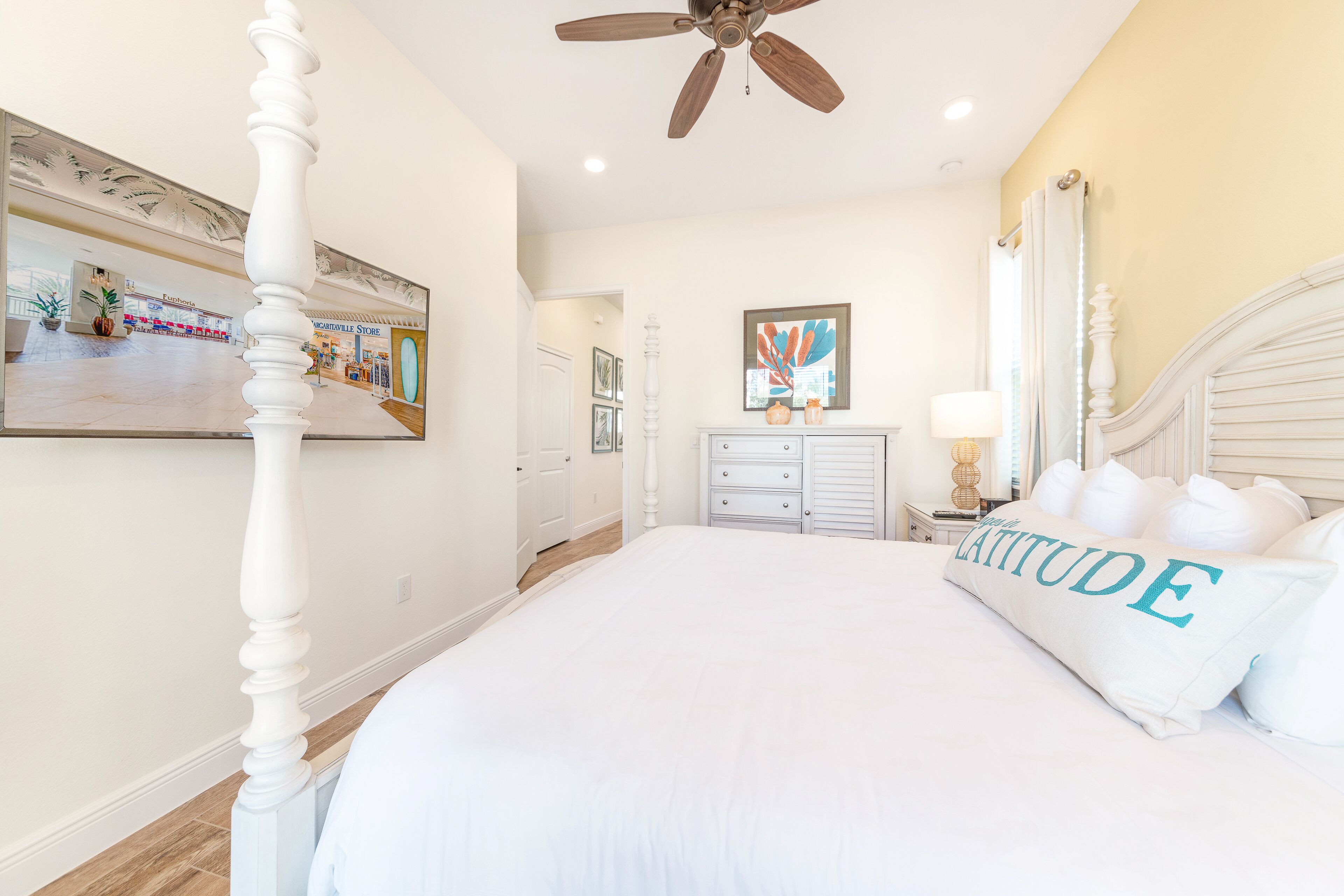 Sunset Cottage Near Disney With Margaritaville Resort & Island H2o Access -. - Celebration, FL