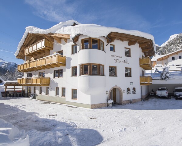 Hotel Garni Feuerstein - Saint Anton am Arlberg