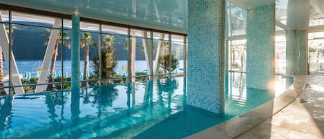 Piscina externa sazonal