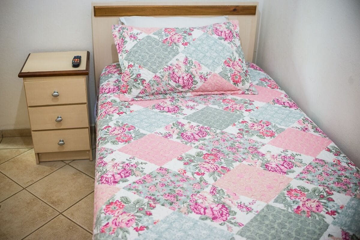 Quarto Individual | Wi-fi grátis, roupa de cama fornecida