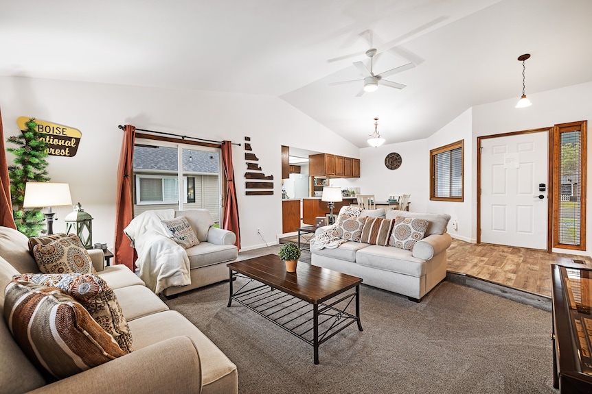 11ème Tee! Maison Entière Avec Terrain De Golf Dans La Cour Arrière! - Meridian, ID