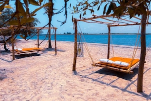 Praia particular, areia branca 