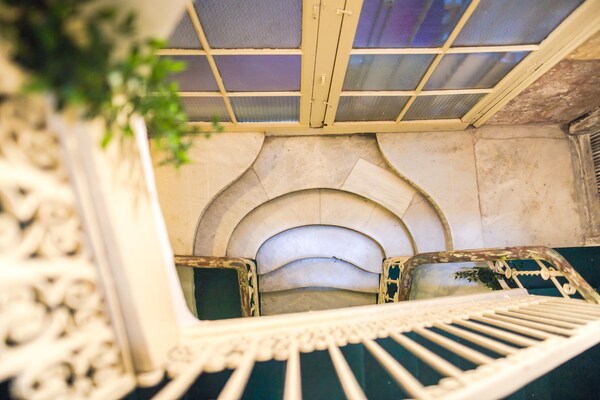 Apartamentos La Guarida 1820 - Barcelona