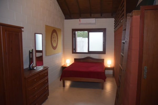 Beautiful Hostel On Rosa's Beach. Near The Lagoon, Market And The Best Parties! - Imbituba