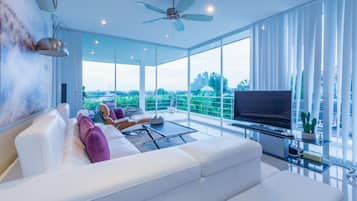 Villa Familiar | Sala | TV de ecrã plano