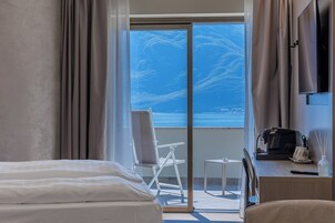 Camera Matrimoniale Panoramic Luxury, Vista Lago | Cofre no quarto, Wi-fi grátis, roupa de cama fornecida 
