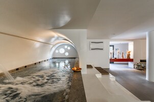 Tratamentos corporais, aromaterapia, massagens de pedras quentes