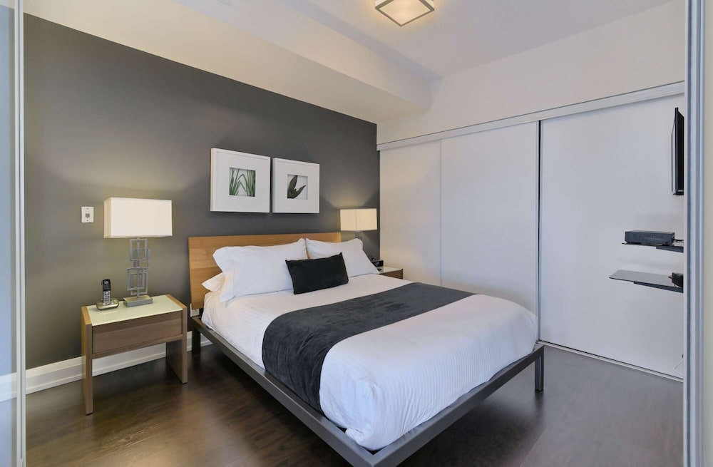 1 Bedroom/1 Bathroom Suite - Vaughan