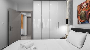 Apartamento, 1 quarto | 1 quarto, secretária adequada para computadores portáteis