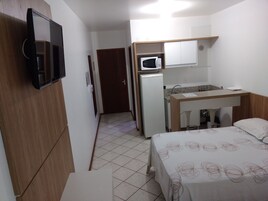 Estúdio Familiar | Sala de estar | Televisor LED de 32 polegadas com canais via satélite, televisor 