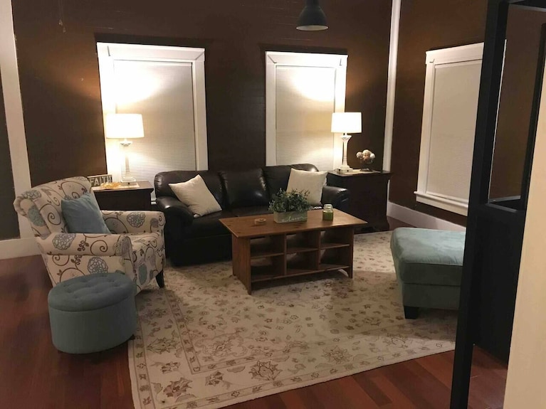 Charming Southern Bungalow Convenient To Savannah - Pooler, GA