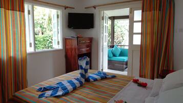 Quarto Duplo Standard | Minibar, com decoração personalizada, com mobília individualizada